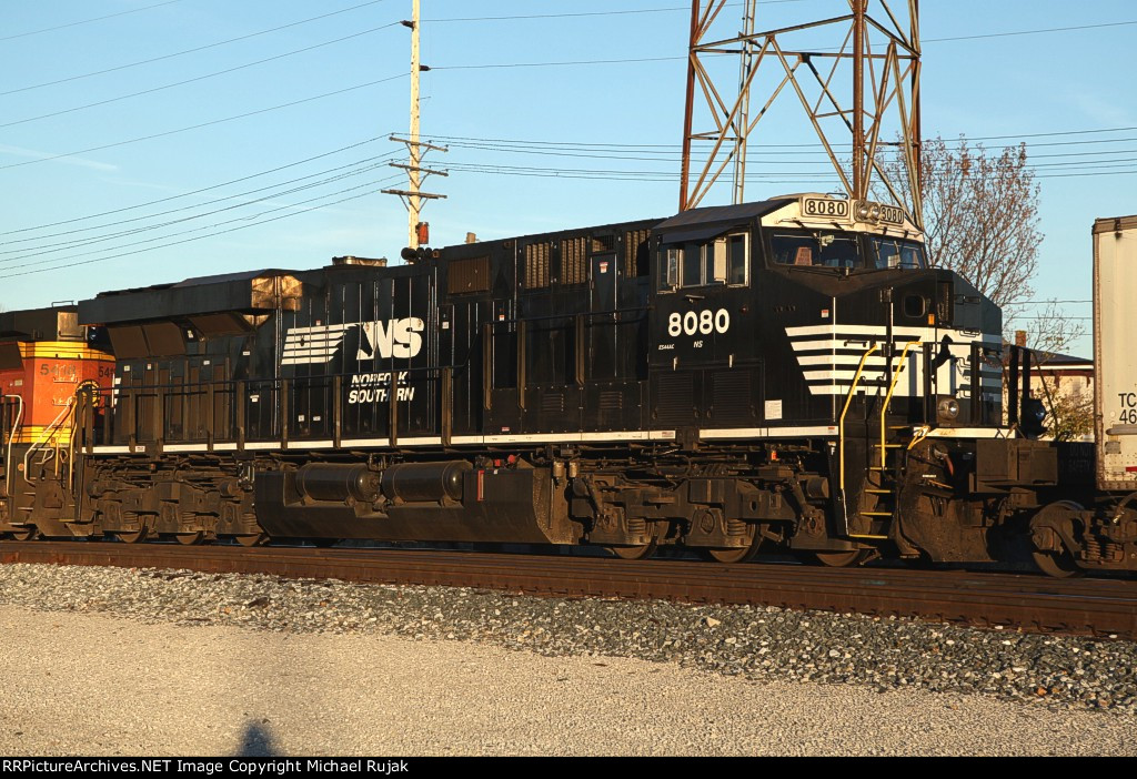 NS 8080